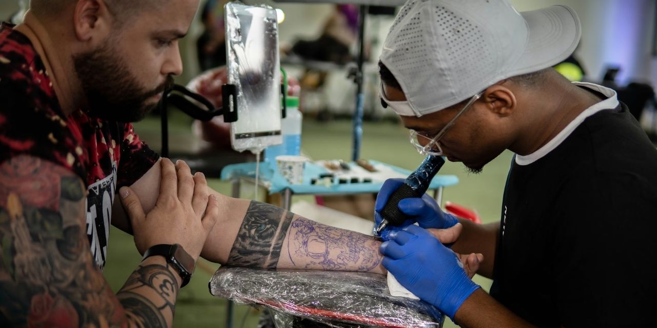 7 Best Tattoo Booking Software for Small Studios - Bookedin